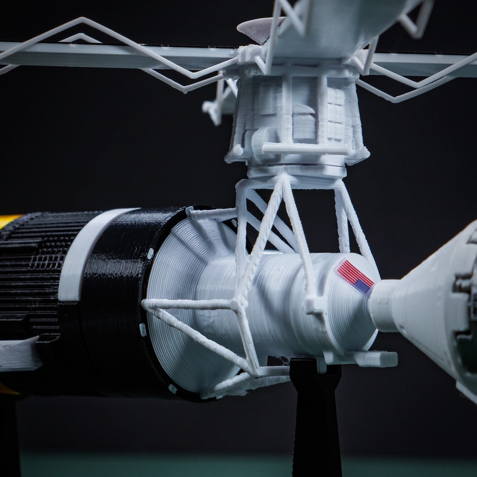 SKYLAB STATION The First American Space Station Saturn Rocket Plastic ...