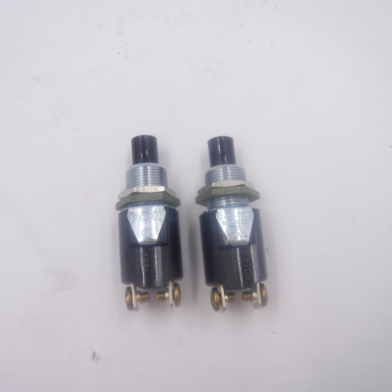 2x Eaton 8411K12 Momentary Pushbutton Switches Screw Terminals SPST NO ...