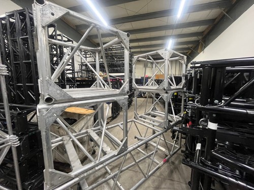 (4) pieces 30" double hung box truss CORNER BLOCKS Thomas Tomcat ...