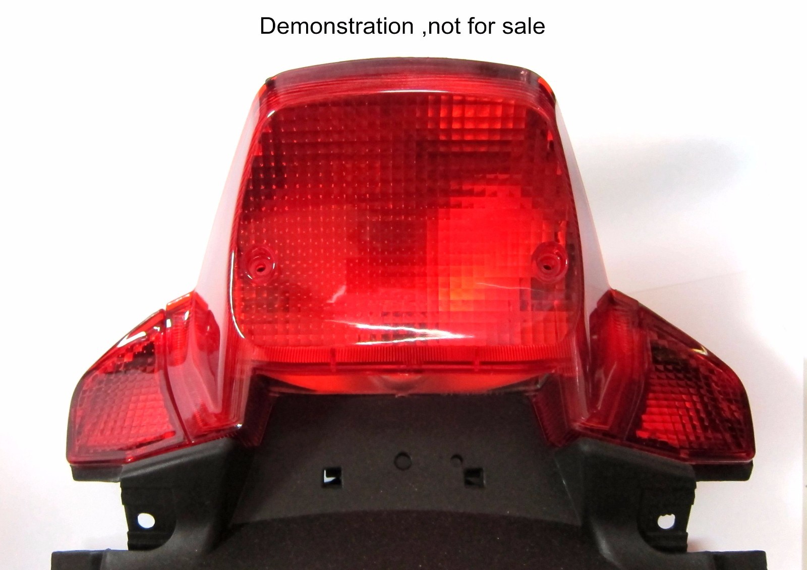 For Yamaha ZUMA 50 YW50 YW 100 BEE WEE BWS Rear Taillight Tail Light ...