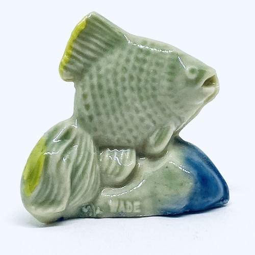 Vtg TROPICAL FISH FANCY FIN Wade Porcelain Figurine Made in ENGLAND | eBay
