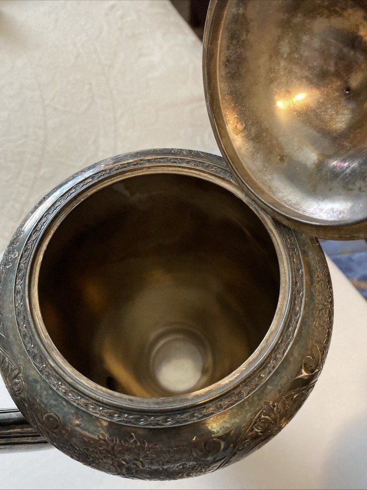 Wilcox Silver Co Vintage 3-Piece Set Coffee Pot, Tea Pot, Sugar Bowl ...