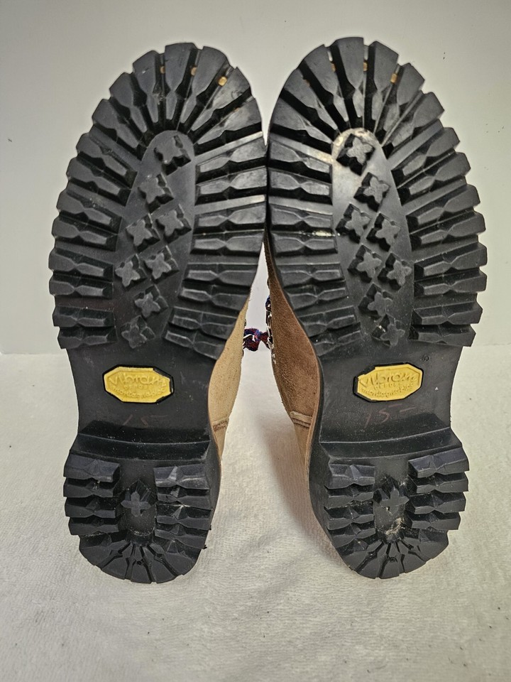 Vintage VASQUE Mens US 7C Mountaineering Mountain Hiking Boots Made in ...