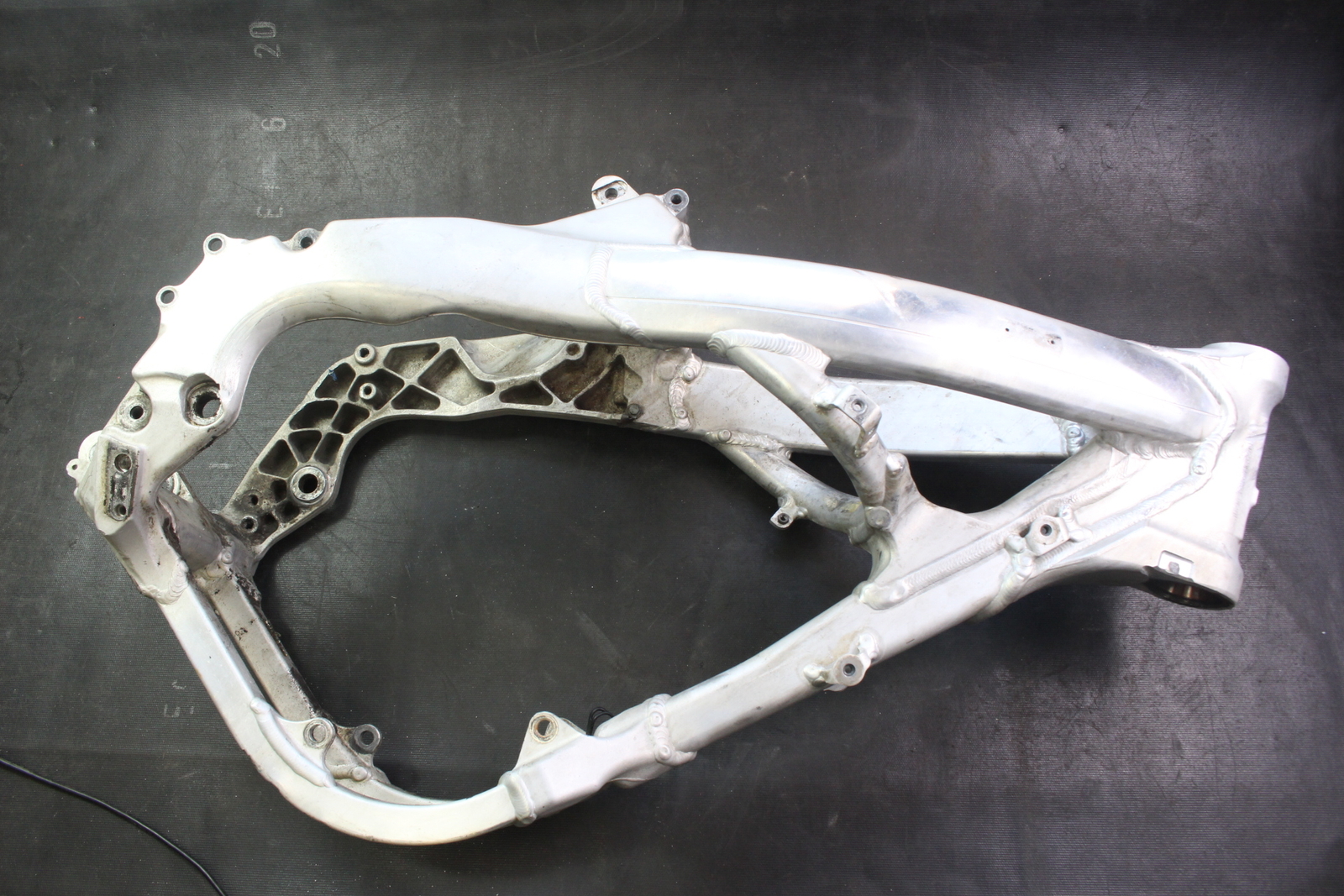 2007 Honda Crf250r Chassis Frame B4394 | eBay