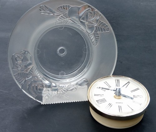 Vintage Elegance Quartz Desk/Vanity Battery Clock with Frosted Rose ...