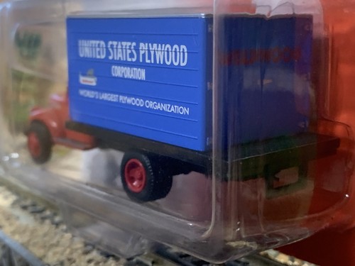 HO Scale Mini Metals 30482 41/46 Chevy Regular Cab Box Truck US Plywood ...