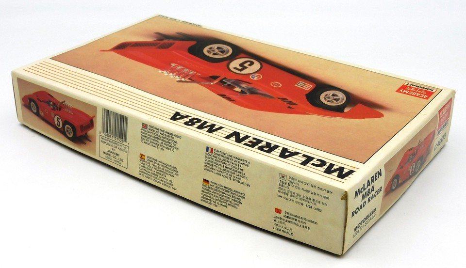 Academy Minicraft McLaren M8A Motorized Model Car Kit 1:24 Ref. CA003 ...