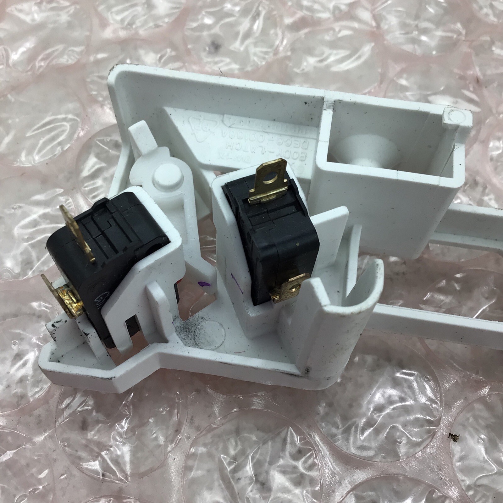 DE66-00168A OEM GENUINE Samsung Microwave Door Latch with Switches DE66 ...