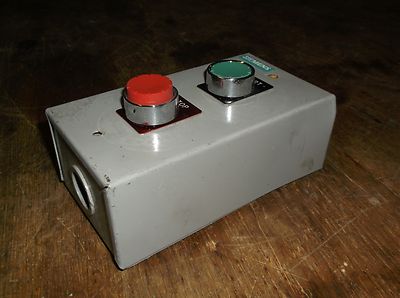 Siemens Start stop Push Button Switch Enclosure 3SB14 33D8 *FREE ...