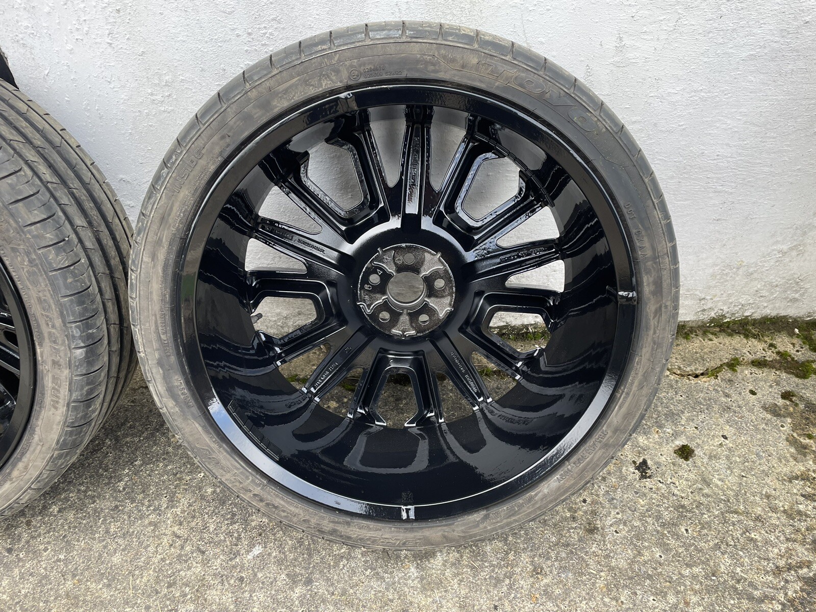 Genuine Range Rover Velar/Evoque 22's Overfinch Alloys X4 fully ...