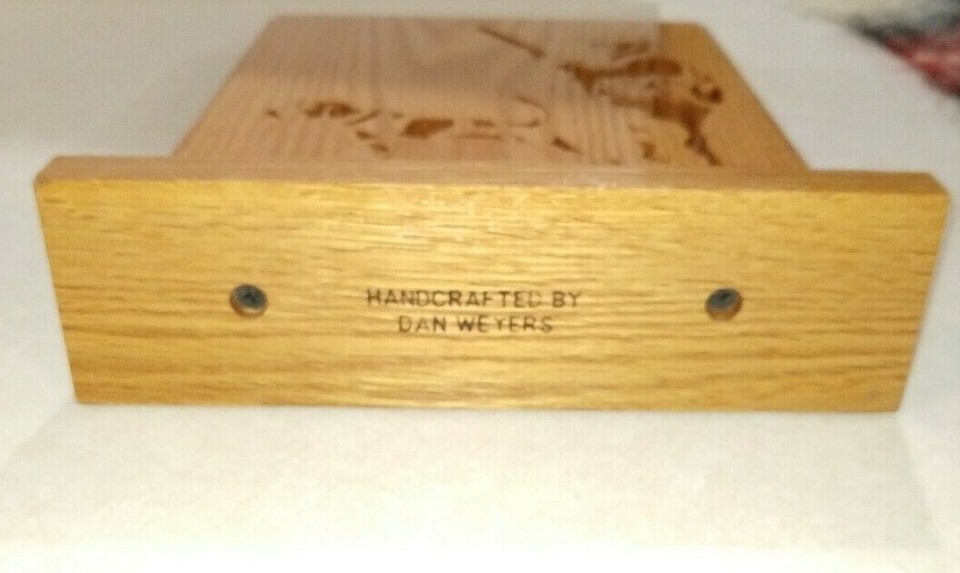 Vintage Handcrafted By Dan Weyers HUNTING DOG Wood Carving 9X11 WOODEN ...