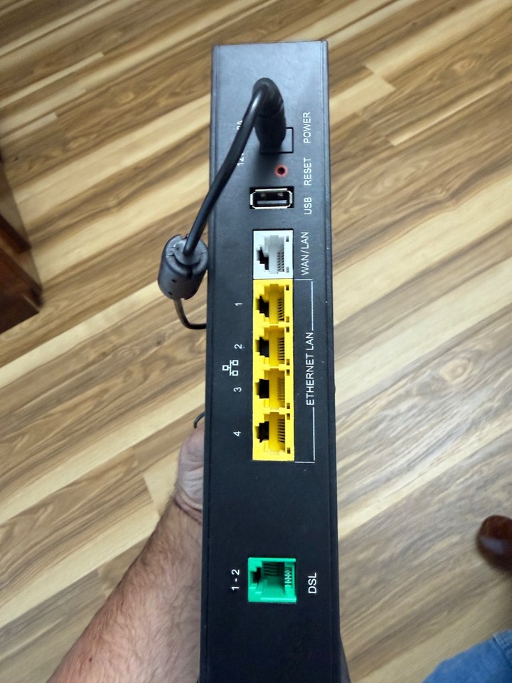 Windstream Kinetic T3260 Dual Band 4-Port DSL/Wi-Fi Modem Router | eBay