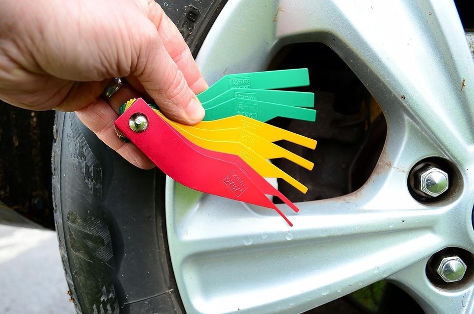 Lightweight Brake Pad Thickness Measuring Tool - Metric and SAE ...