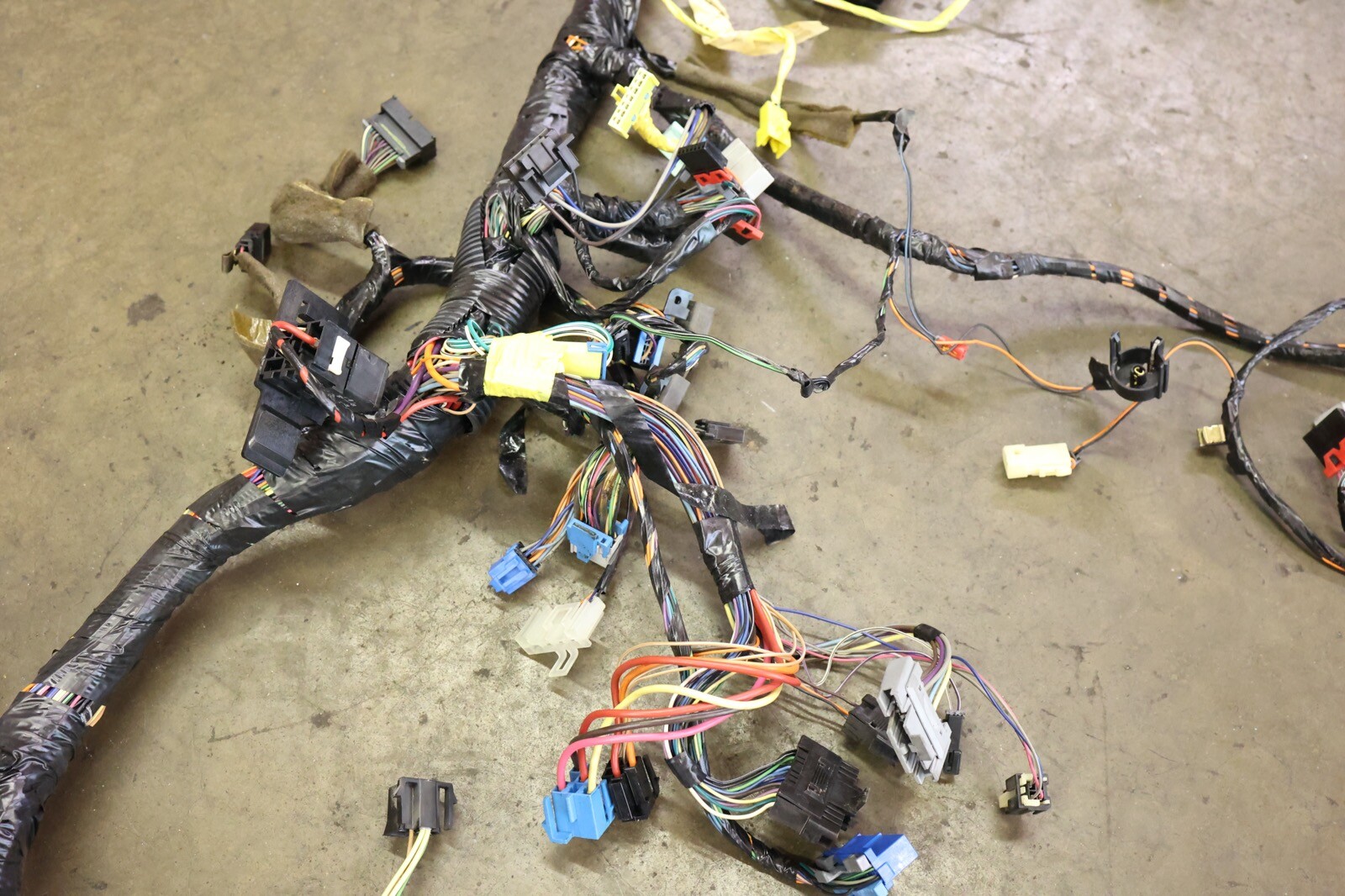 C4 Corvette Complete Interior Wiring Harness Dash Cargo ABS Coupe 1996 ...