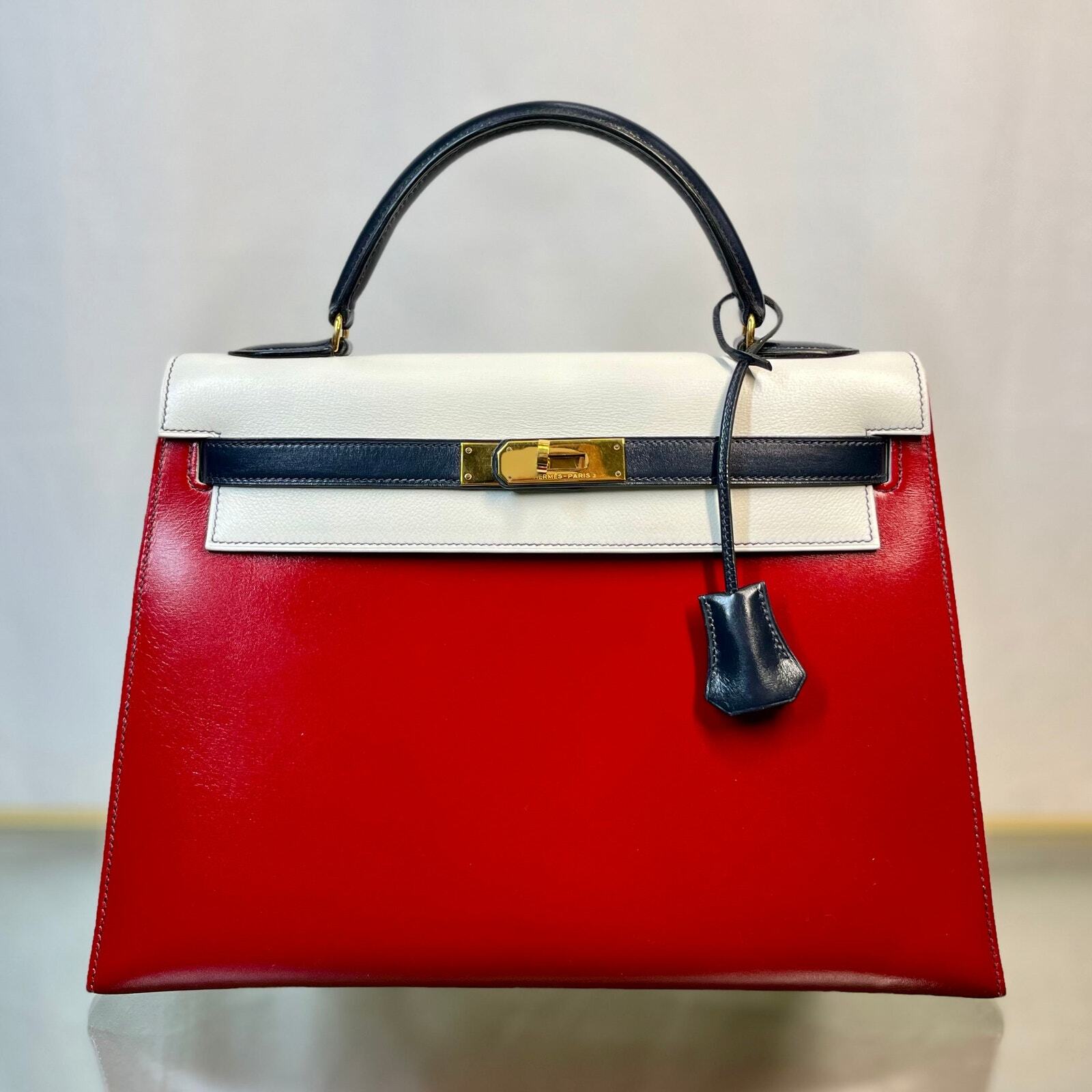HERMES Kelly 32 Rogue Bleu Marine White Box Calf Ever… - Gem
