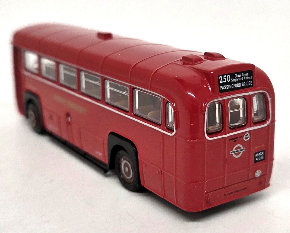 EFE 1/76 AEC RF Bus London Transport Passingford Bridge 23302 WORN BOX ...