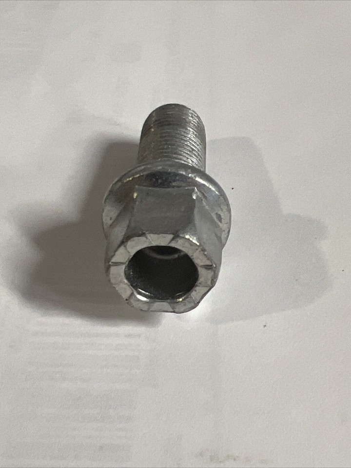 VW/Audi OEM Wheel Lug Bolt Beetle Jetta Golf Passat OEM WHT002437 ...