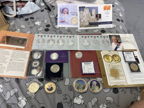 Mixture of Queen Elizabeth Coin Collection Bundle Lot Some Have COA ...