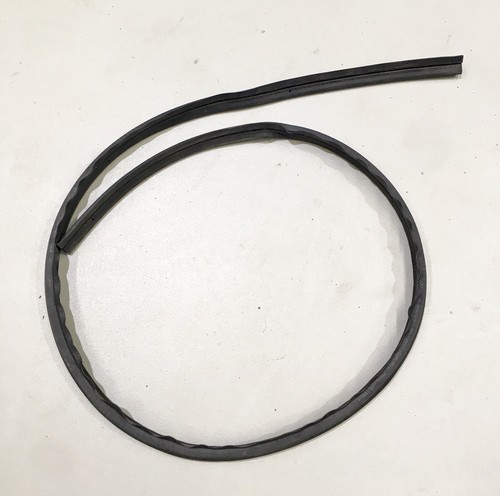 Audi A4 B7 Bonnet Hood rubber seal 8E0823731D Saloon Wagon S4 | eBay