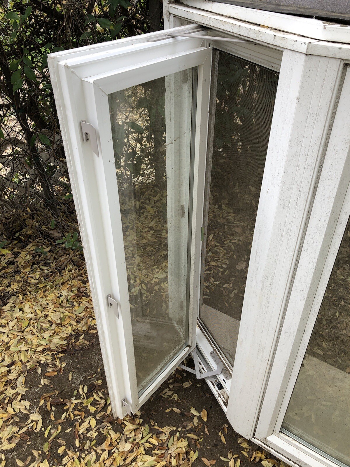 Jeld Wen Bay Window LOCAL PICKUP ONLY PASADENA CALIFORNIA | eBay