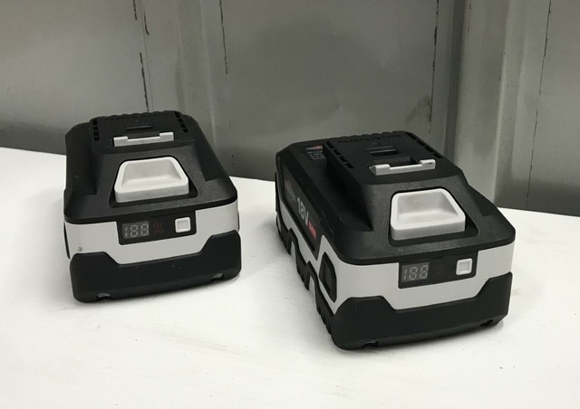 2 X Briggs & Stratton 18v 5.0ah Lithium-ion Battery With Marks for sale ...