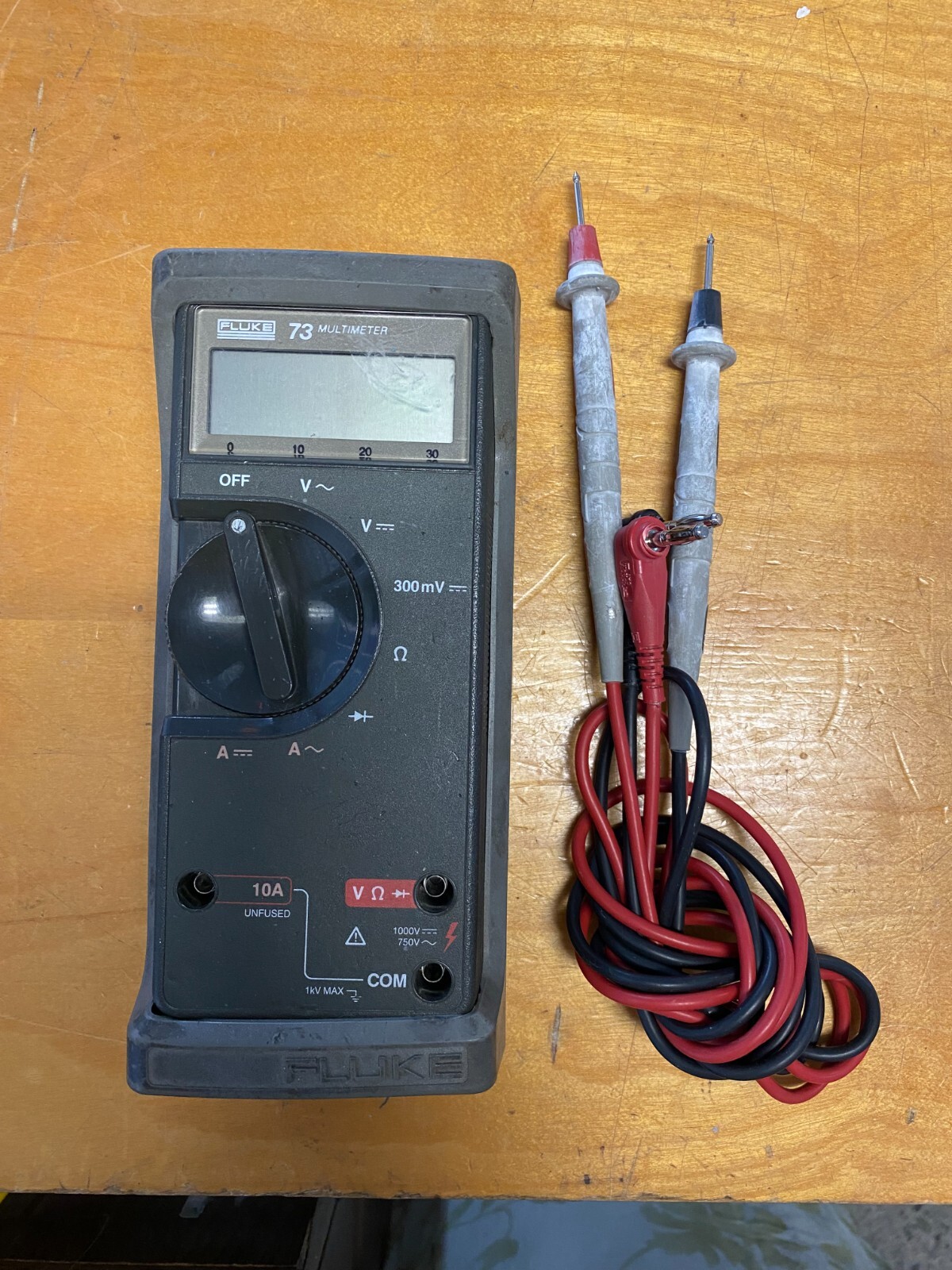 FLUKE 73 multimeter/rubber case/ probes/warranty | eBay