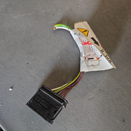 2015 Citroen DS3 Rear Right Driver Side Light Plug 98821106X FREE ...