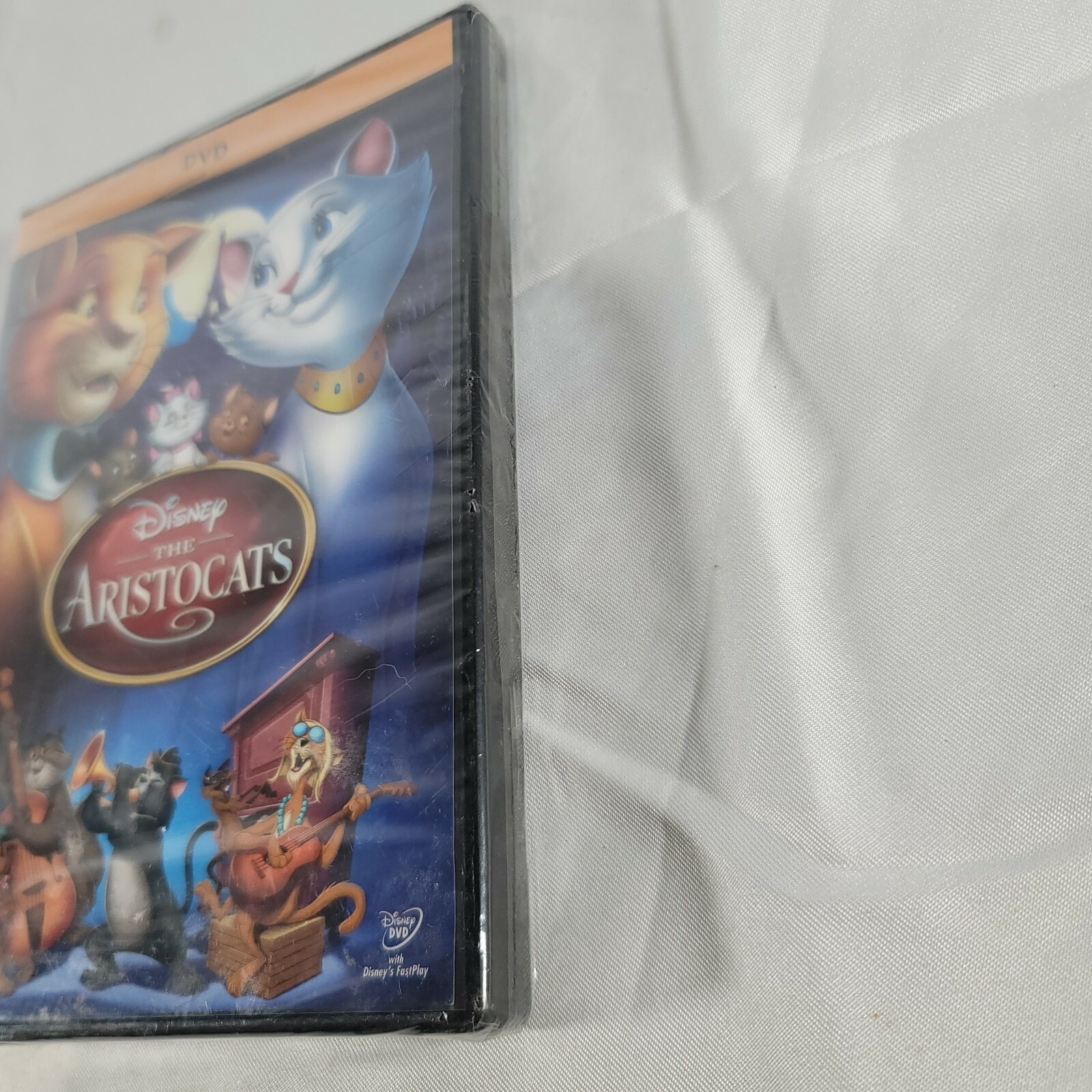 Disney The Aristocats Paris Aristocrat French Cats Animated Family ...