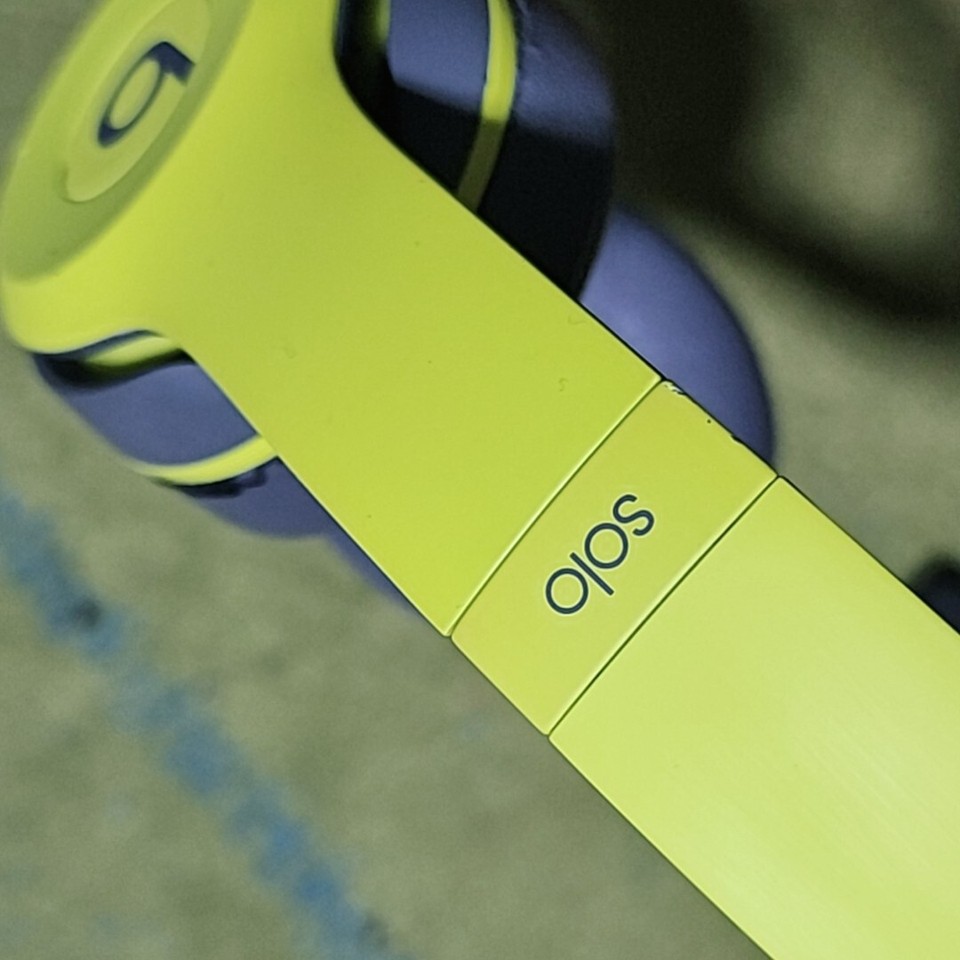 Beats Dre Solo2 Wireless On-Ear Headphones Green Defective One ...