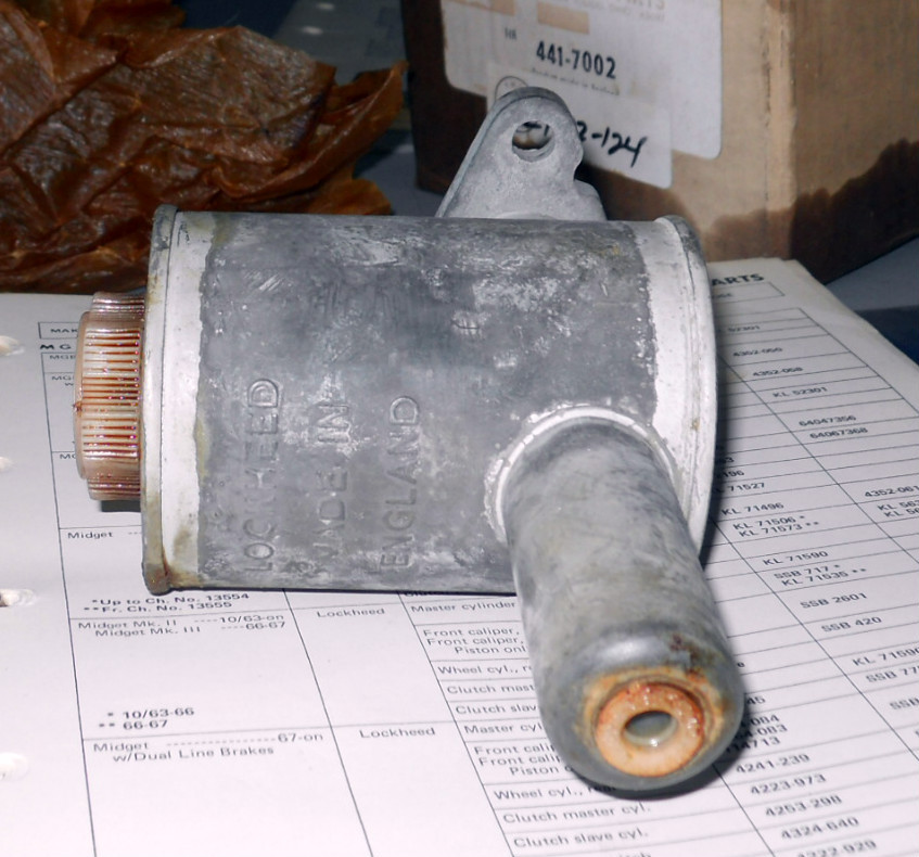 NOS Lockheed Brake Master Cylinder 4222-124. 66-67 Sprite IV & MG ...
