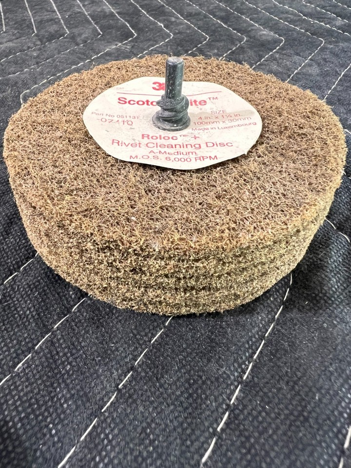 NEW UNUSED 3M 051131-07410 SCOTCH BRITE ROLOC RIVET CLEANING DISC | eBay
