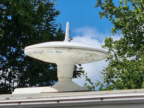 Status Rooftop Round TV Aerial With Booster for Caravan / Motorhome ...