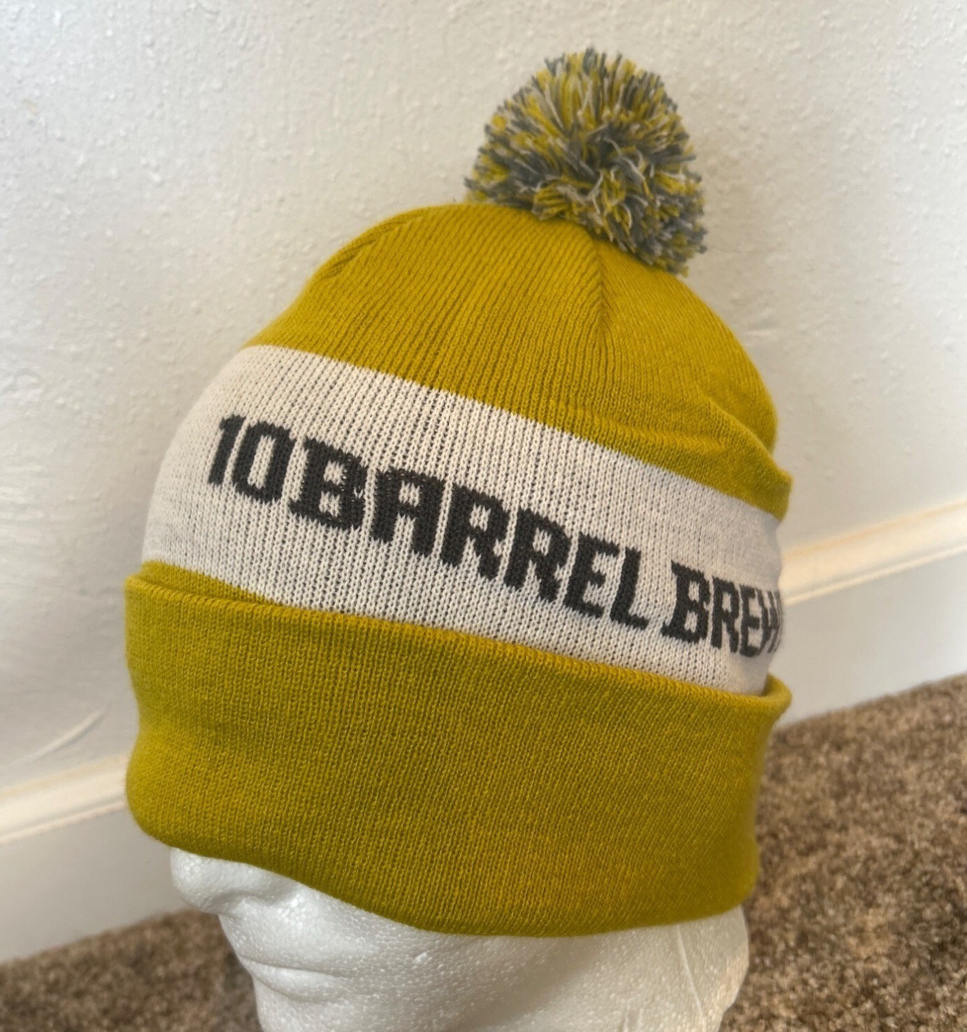 10 Barrel Brewing Co Yellow Pom Drink Beer Cuffed Bea… - Gem