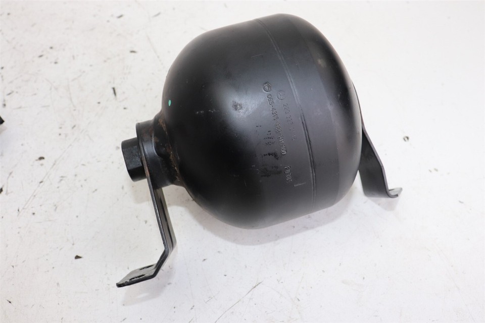 Mercedes Benz SL500 R230 Rear Hydraulic Suspension Accumulator ...