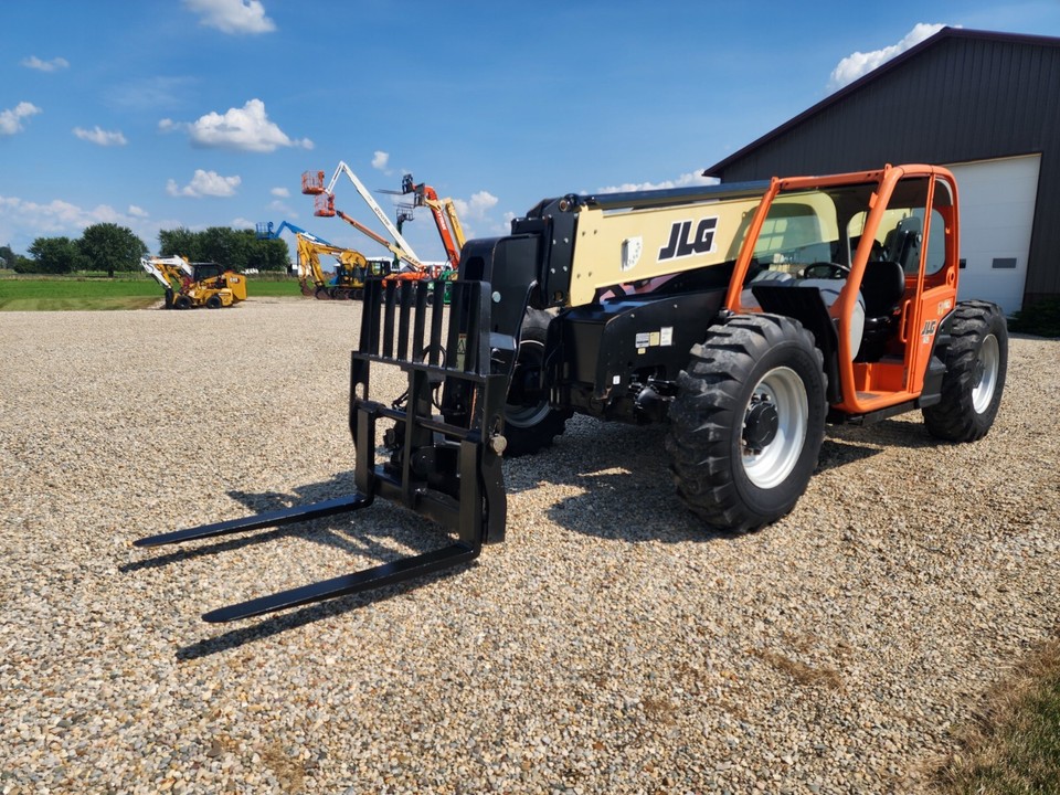NICE 2019 JLG 742 Telehandler LOW HOURS Diesel Skytrak FINANCING ...
