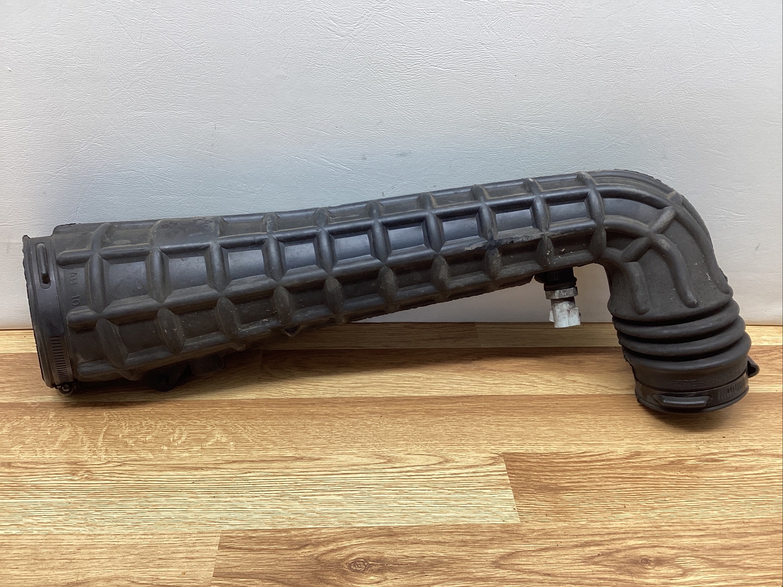 1995 Ford Explorer 4.0L Air Intake Hose Tube Duct | F57E-9R504-EF ...