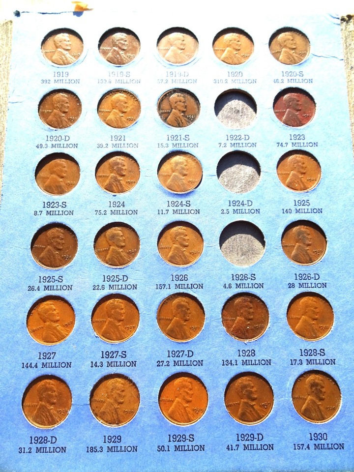 164 coin set lot collection folder of Lincoln wheat cent penny's ...