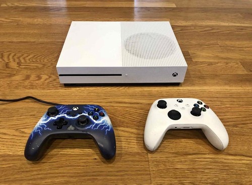 Microsoft Xbox One S Digital Edition White with 1TB and Two Controllers ...