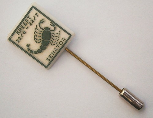 P625) Cancer Kreeft lobster Senator Zodiac Star sign vintage badge tie ...