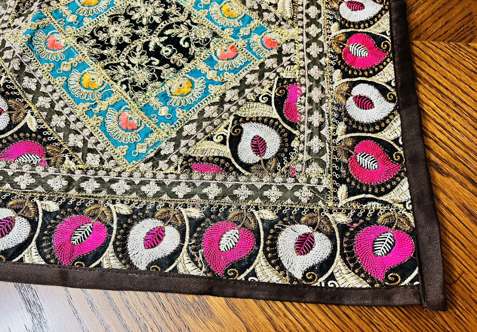 India Cotton Patchwork Dining Table Runner Embroidered Tapestry ...