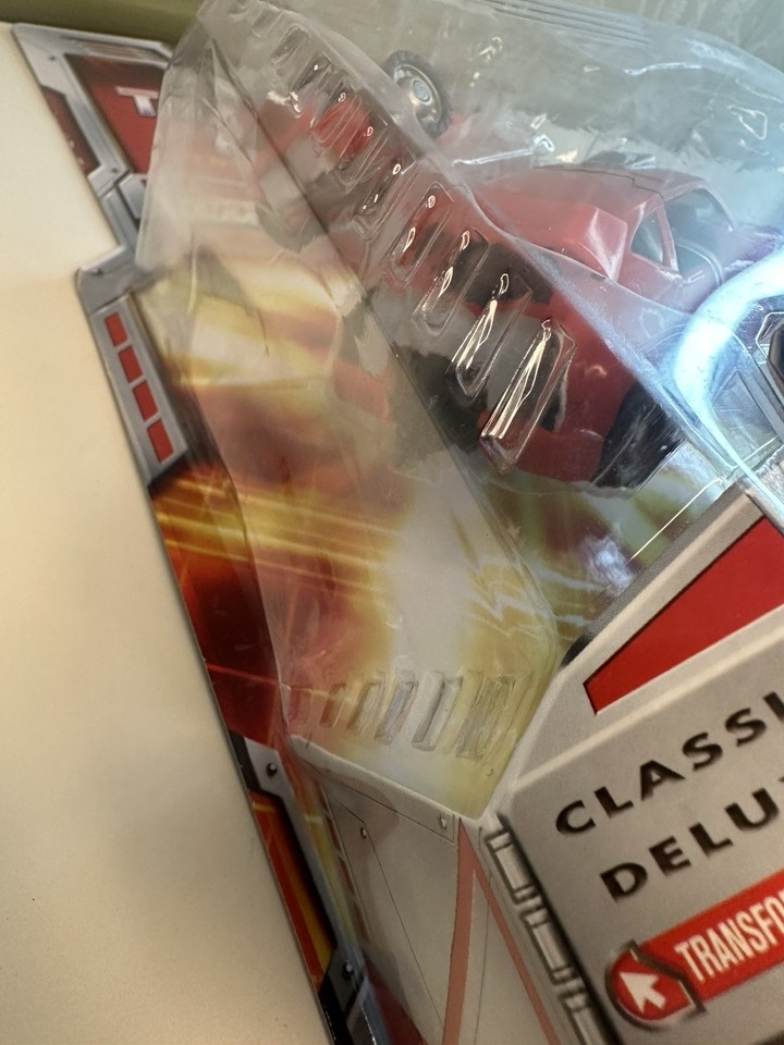 Transformers Classics RID robots in disguise Deluxe Cliffjumper BNIB ...