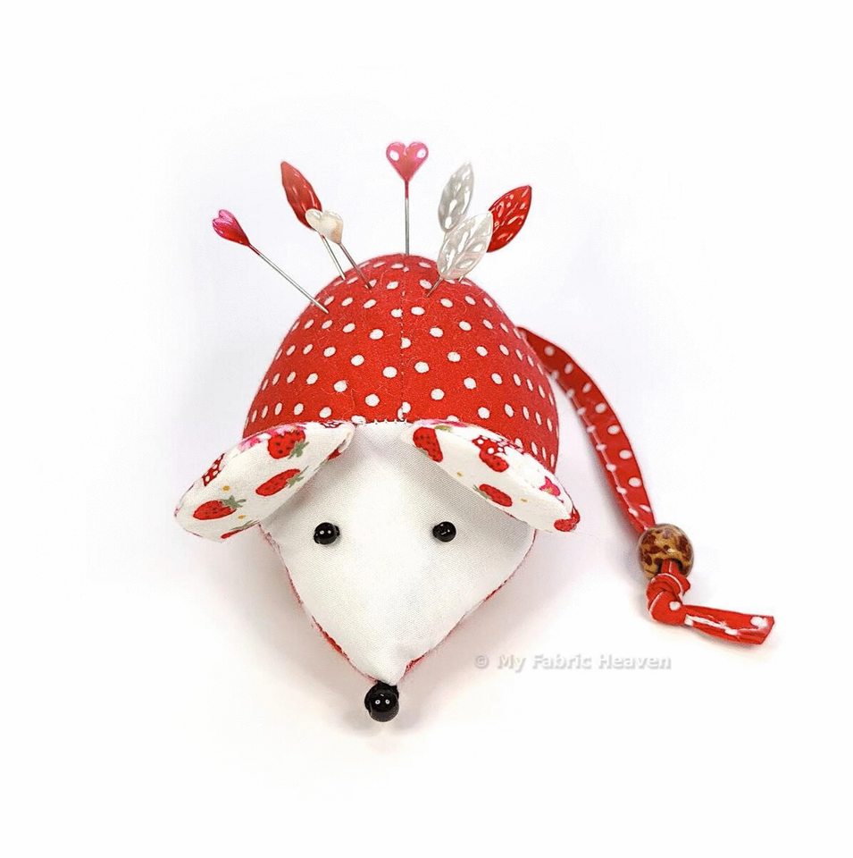 Mouse Pincushion EASY Cute Sewing PATTERN Photo-Tutorial by My Fabric ...