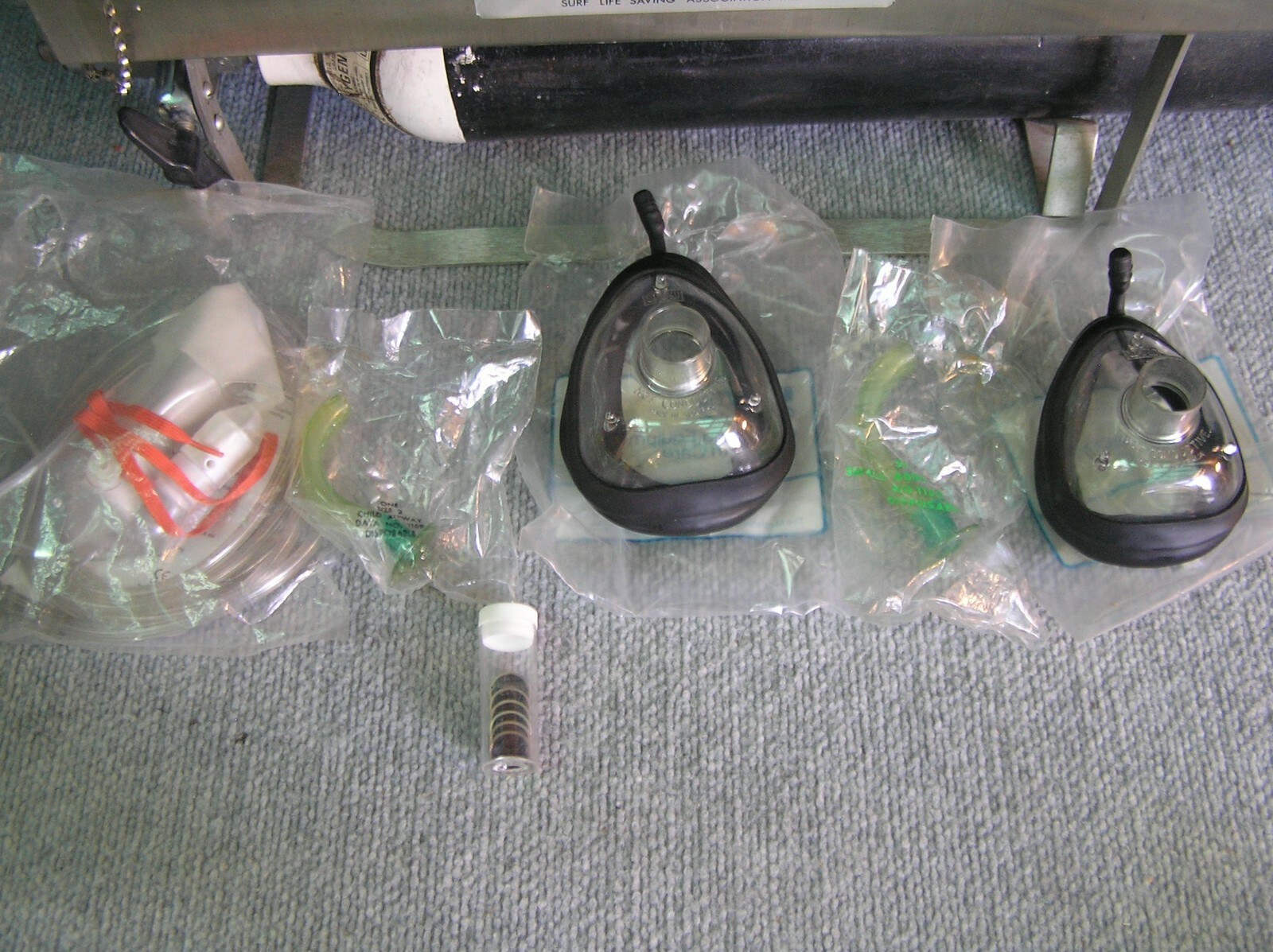 CIG OxyViva-3 Resuscitator with SUCTION Oxy-Viva 3 First Aid Emergency ...