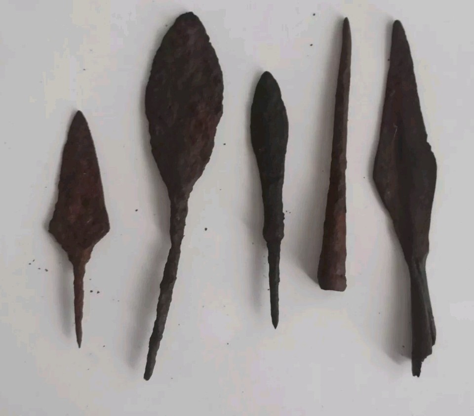 LOT OF 5 CLEANED ANCIENT CELTIC & ROMAN IRON ARROWHEADS 200 BC-300AD. War Relics | eBay