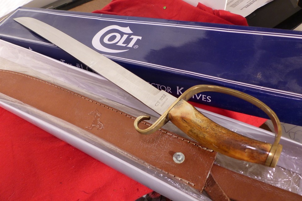 Colt Knives 23" CT-332 Fixed Blade Big D Guard Cutlass Sabre Sheath ...