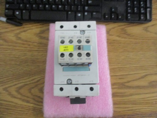 Siemens Model: 3RT1044-1A Contactor with 3RH1921-1HA22 and 3RT1936 ...