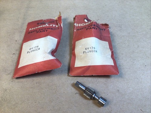 2 Pieces - HOMELITE XP-1020 OIL PUMP PLUNGER AND GEAR 64136 NOS | eBay