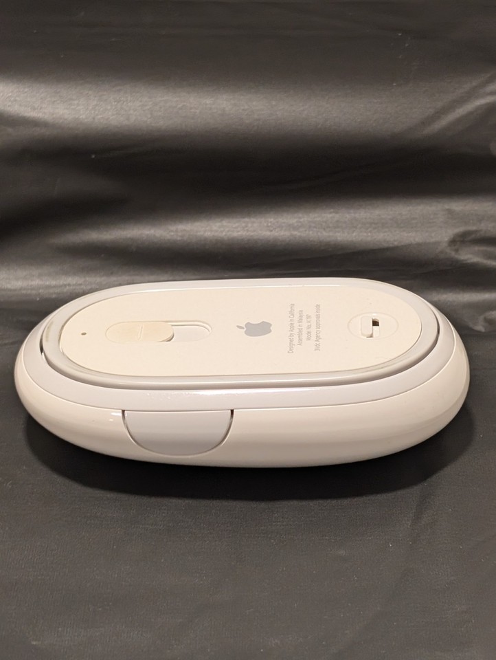 Apple Wireless Mighty Mouse (A1197) Bluetooth Laser tracking w ...