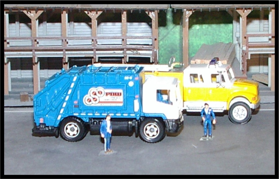 Matchbox _ HO Scale _ 2008 / 2022 _ Garbage King / Garbage Truck ...