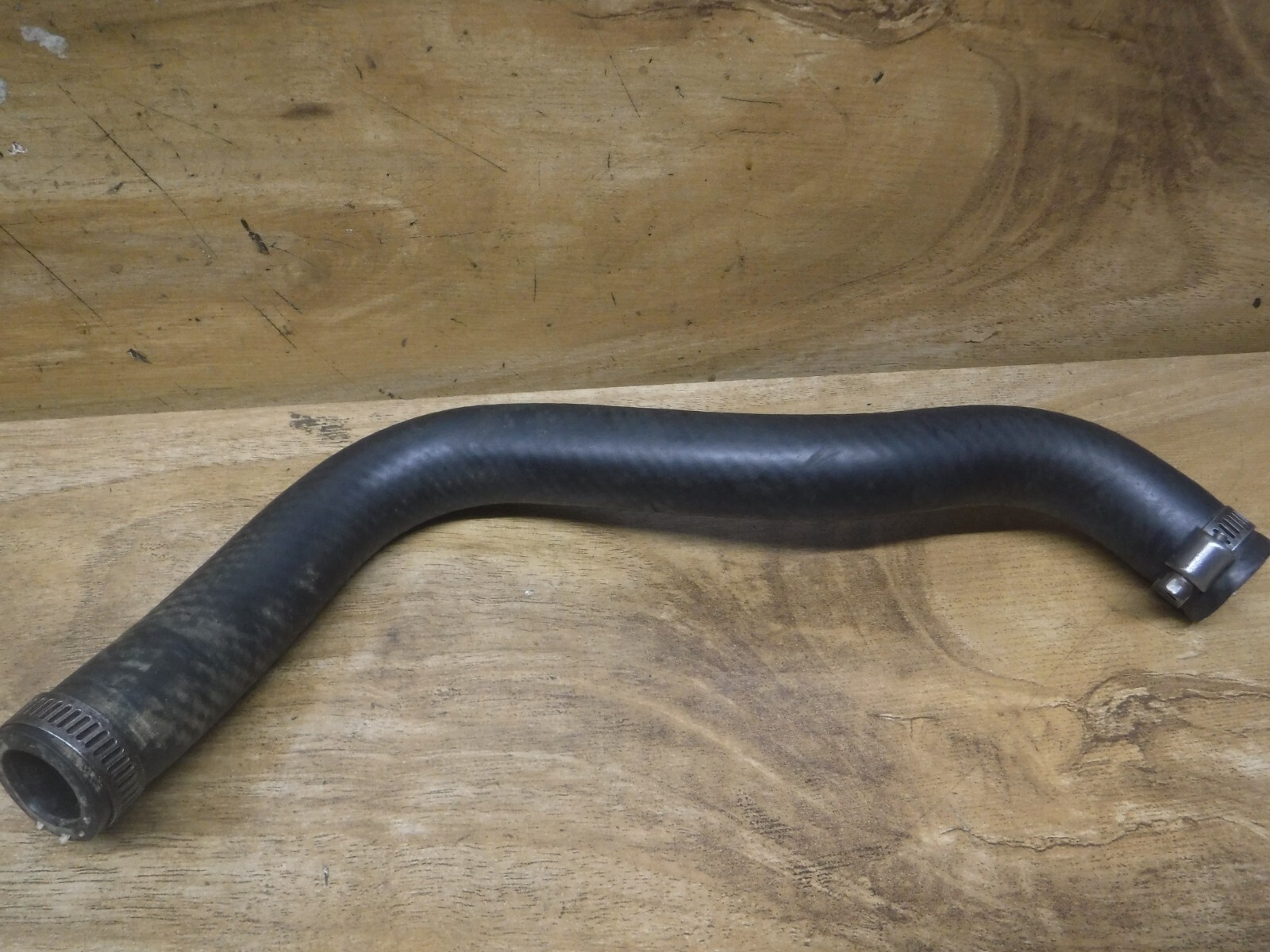 02-23 SUZUKI RM85 RM 85 RADIATOR HOSE PRE-FORMED OUTLET BOTTOM 17852 ...